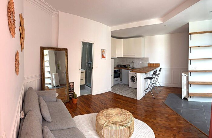 Appartement à louer - Manin-Jaurès, Paris ème arrondissement - 2 pièces - 1 chambre