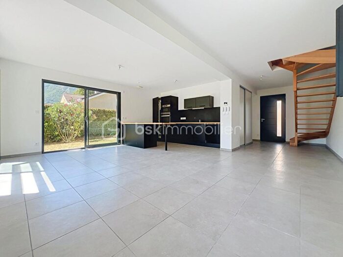 Maison 4 pièces à Meylan, Ayguinards, Plaine Fleurie, à vendre