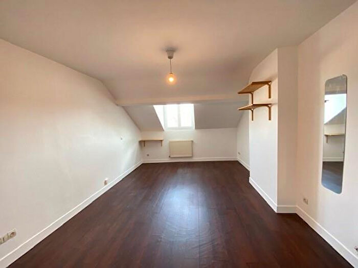 Appartement à louer - Saint-Germain-en-Laye, Alsace, Péreire - 1 pièce