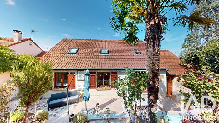 Maison 6 pièces à vendre à Ecquevilly
