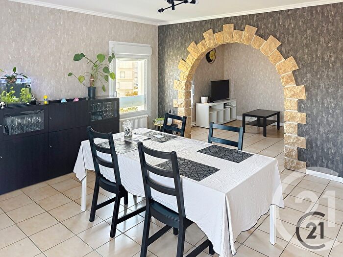 Appartement 5 pièces à Auxerre, Saint-Siméon, à louer