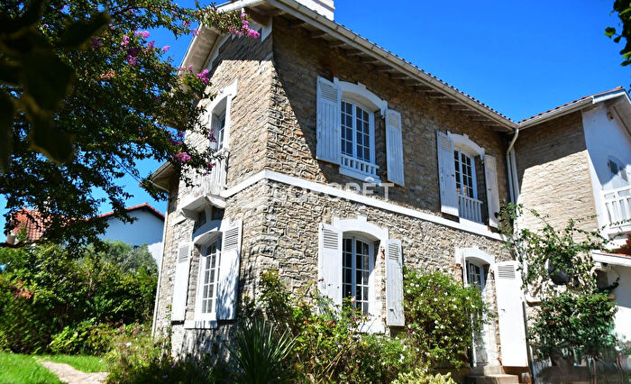 Maison à vendre - Biarritz, Braou, Ranquine, Aguilera - 7 pièces - 3 chambres