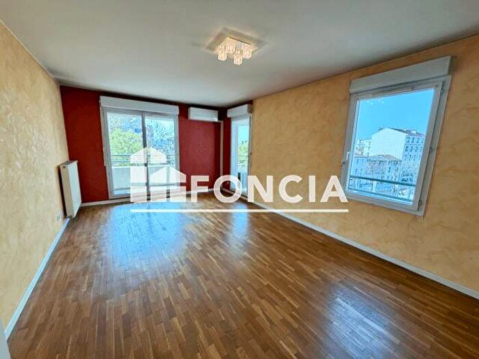 Appartement à louer - Clément, Villeurbanne - 3 pièces - 2 chambres