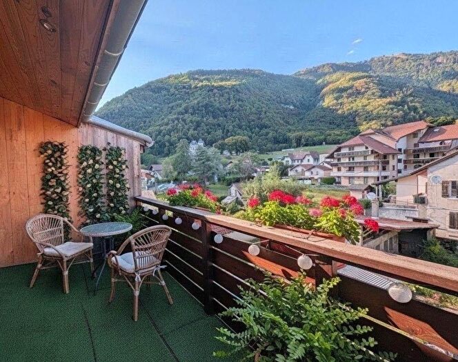Appartement 4 pièces à Saint-Jeoire, à vendre