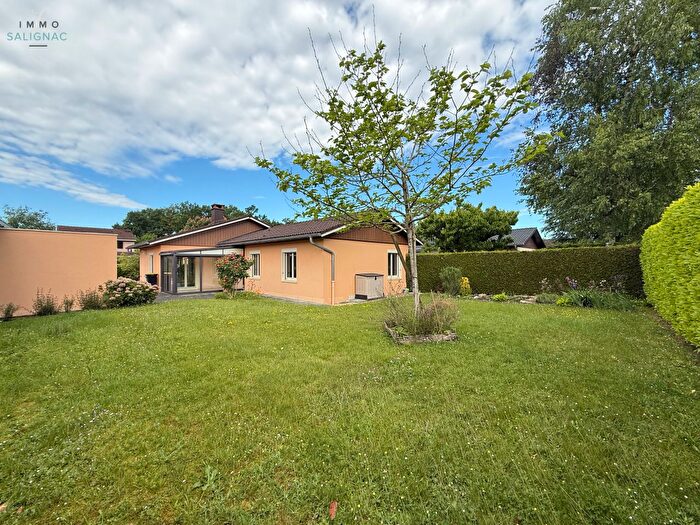 Bourg-en-Bresse, Croix Blanche, Près de Brou, Alagnier : Maison 4 pièces à vendre