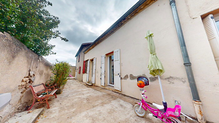 Maison à vendre - Brassac-les-Mines - 6 pièces - 4 chambres