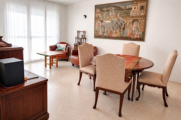 Appartement à vendre - Cagnes-sur-Mer, La Gare, Les Plans, Hippodrome - 2 pièces - 1 chambre