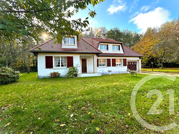 Maison 7 pièces à Saclas, à vendre