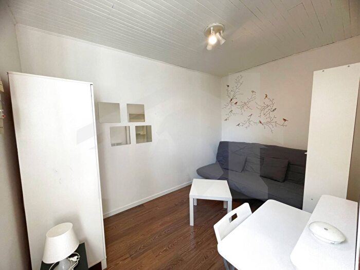 Berriat-Ampere, Grenoble - Appartement 1 pièce à louer