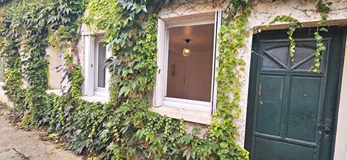 Appartement à louer - La Celle-les-Bordes - 1 pièce