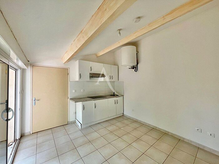 Appartement 1 pièce à Sernhac, à louer
