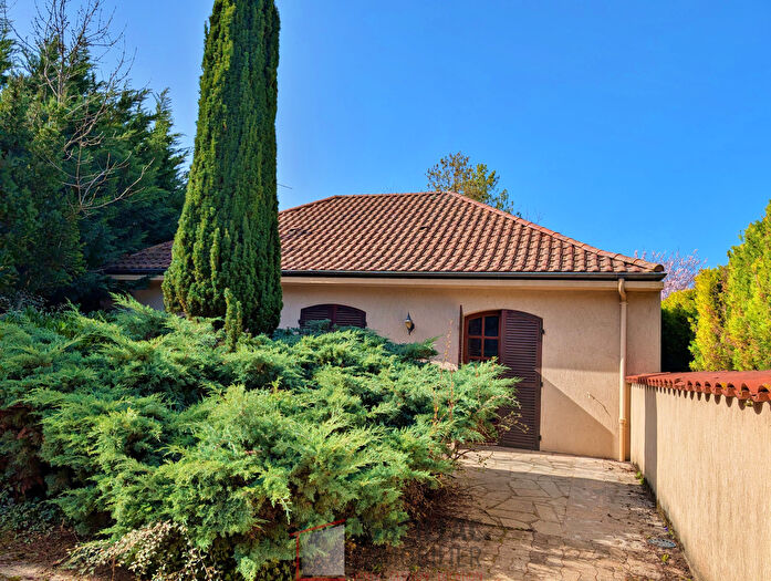 Maison à vendre - Vic-le-Comte - 3 pièces - 2 chambres