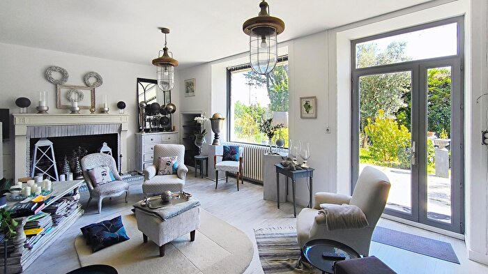 Maison à vendre - La Benâte - 10 pièces - 5 chambres