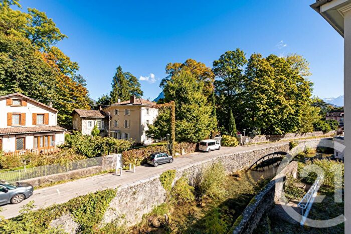 Appartement à vendre - Sassenage - 8 pièces - 6 chambres