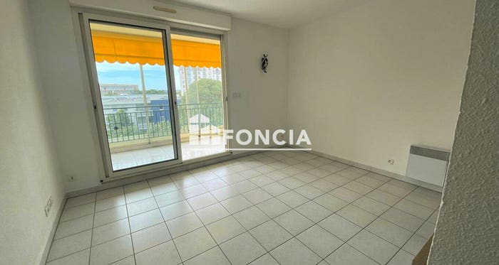 Appartement 1 pièce à louer à Nîmes