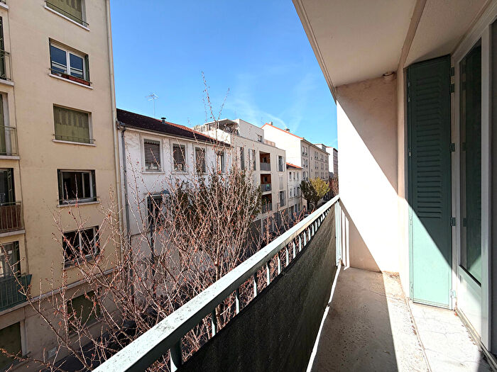 Villeurbanne, République, Tolstoi : Appartement 3 pièces à vendre