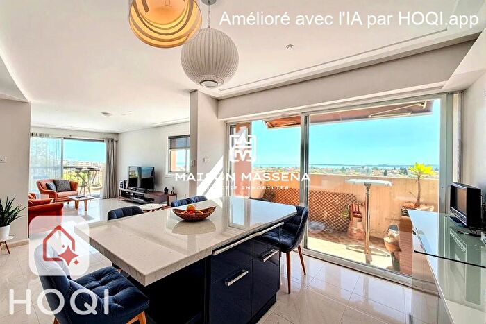 Appartement à vendre - Cagnes-sur-Mer, Le Val Fleuri - 5 pièces - 4 chambres