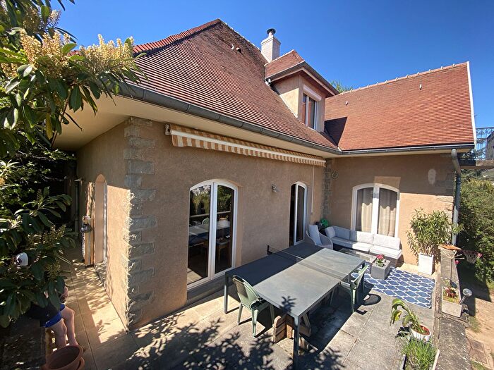 Chamalières, Hauteurs de Chamalières, Les Savarounes - Maison 10 pièces à vendre