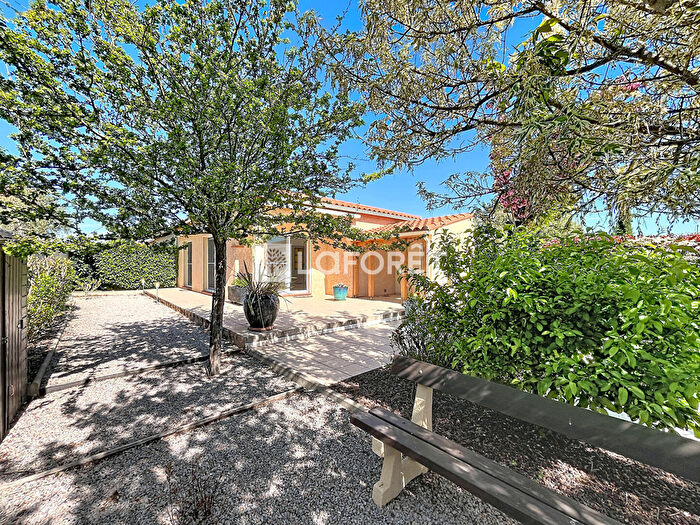 Maison à vendre - Castelnou - 6 pièces - 4 chambres