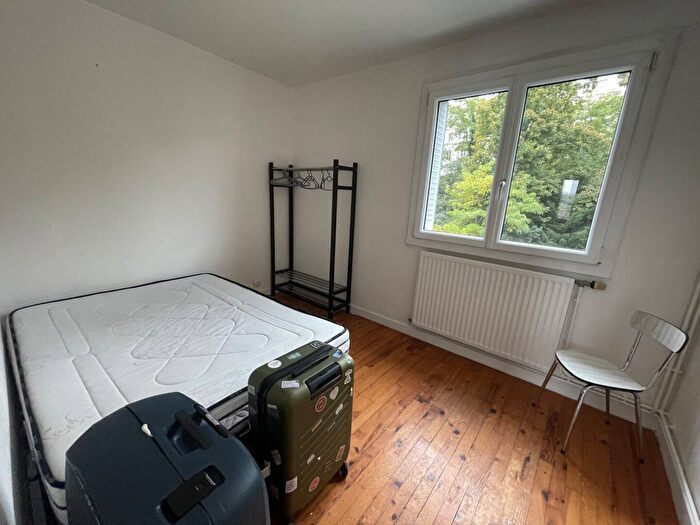 Appartement à louer - Bussiere, Oullins - 1 pièce