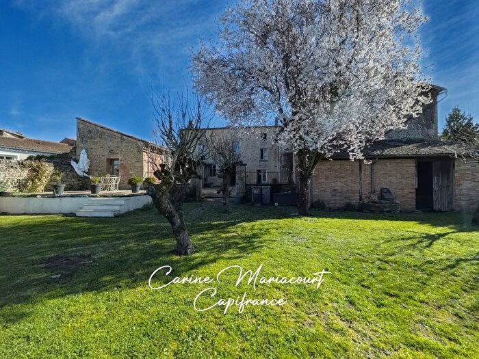 Maison à vendre - Saint-Maixent-lécole - 9 pièces - 4 chambres