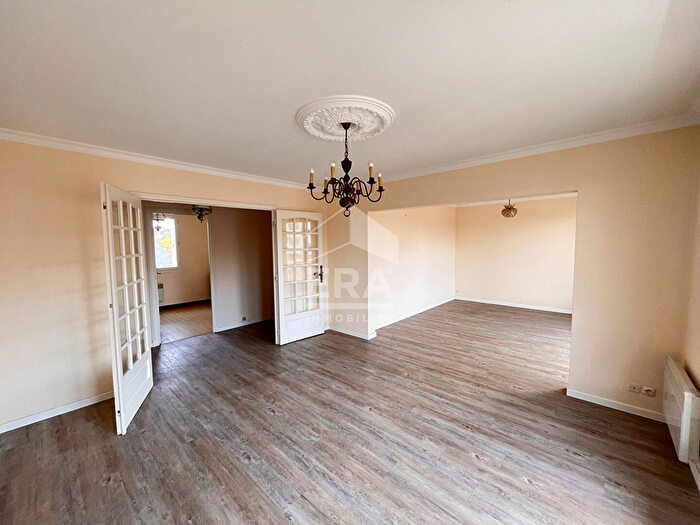 Appartement à vendre - Nogent-le-Rotrou - 5 pièces - 3 chambres