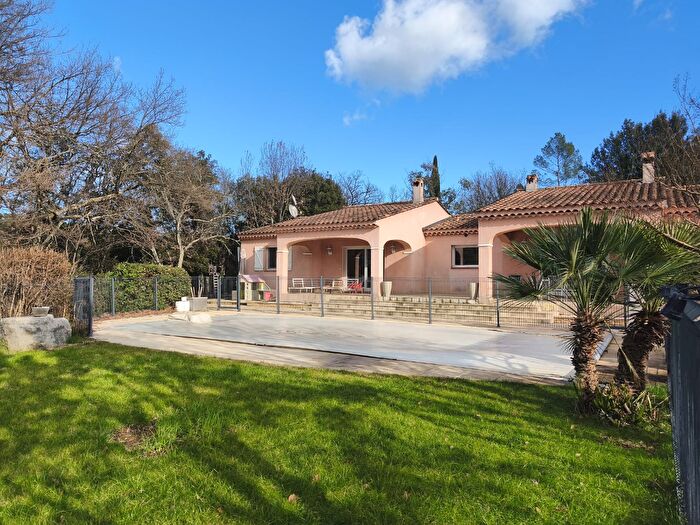 Maison à vendre - Le Thoronet - 8 pièces - 5 chambres