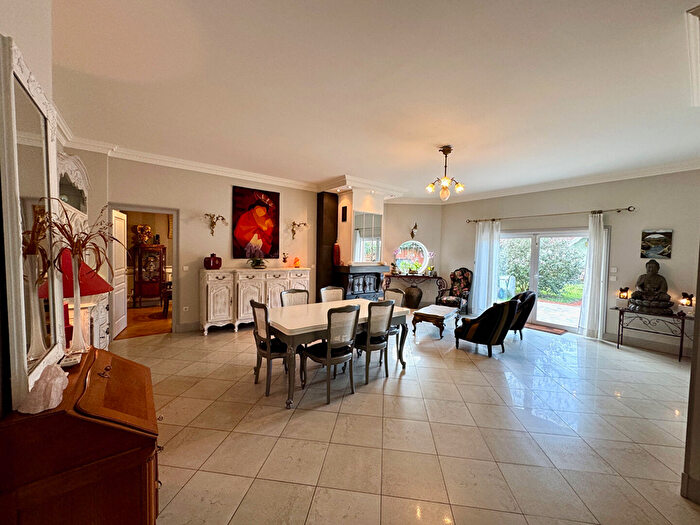 Maison à vendre - Talence, Fauvettes, Peylanne, Plume - 6 pièces - 4 chambres