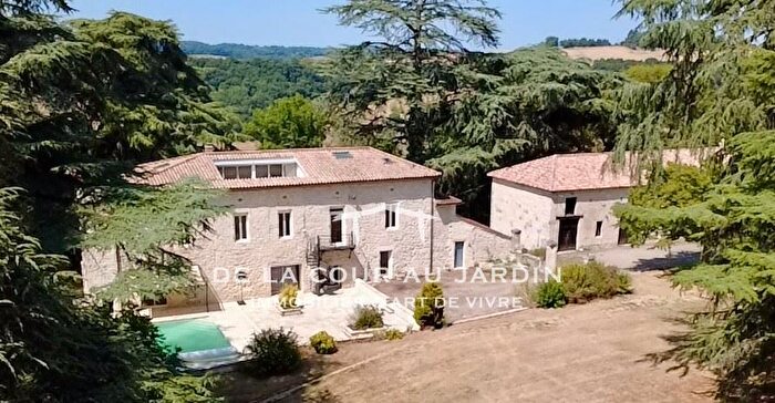 Maison 12 pièces à Agen, à vendre