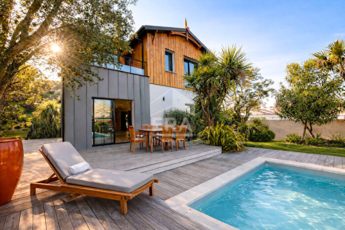 Maison à vendre - La Teste-de-Buch, Les Chênes Verts, Bordes, Clair-Bois, Pinède de Conteau - 4 pièces - 3 chambres