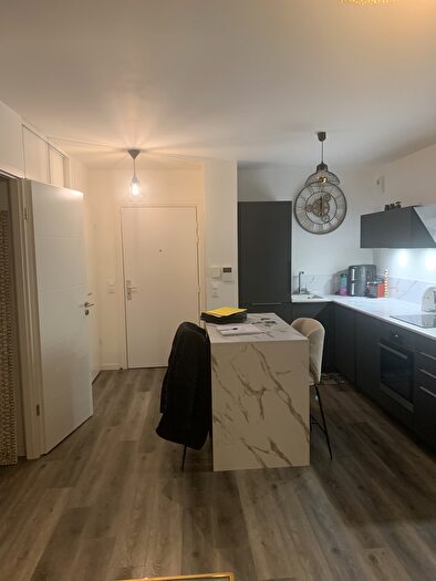 Appartement à vendre - Ivry-sur-Seine, Petit Ivry - 2 pièces - 1 chambre