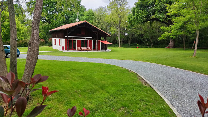 Maison 4 pièces à vendre à Pouydesseaux