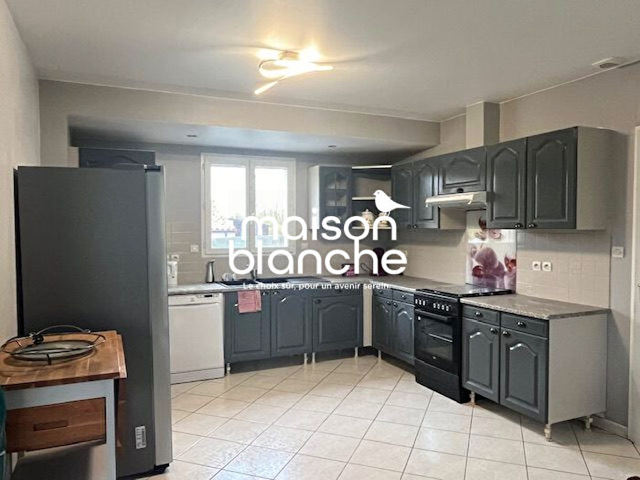 Maison à louer - Saint-Christophe - 4 pièces - 3 chambres