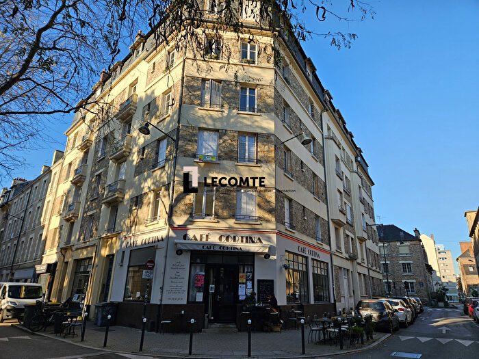 Appartement à vendre - Quartiers Centre, Colombier - 2 pièces - 1 chambre