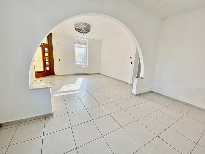 Maison à vendre - Maubeuge, Sous-le-Bois - 7 pièces - 4 chambres