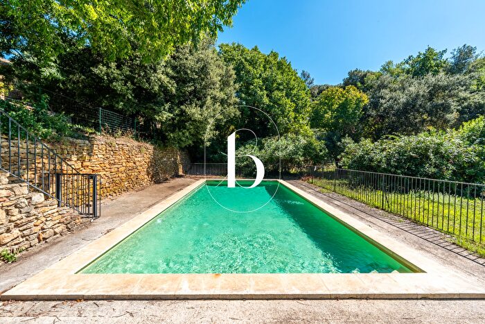 Maison à vendre - Saint-Pons-la-Calm - 7 pièces - 5 chambres