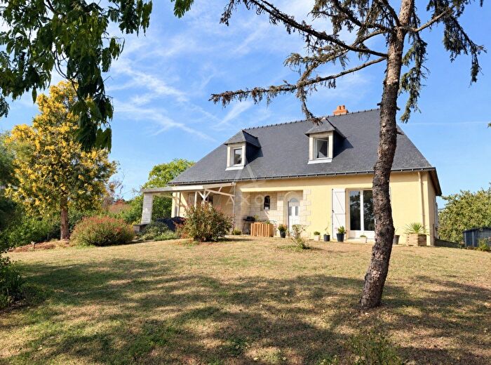 Le Lion-d'Angers : Maison 6 pièces à vendre
