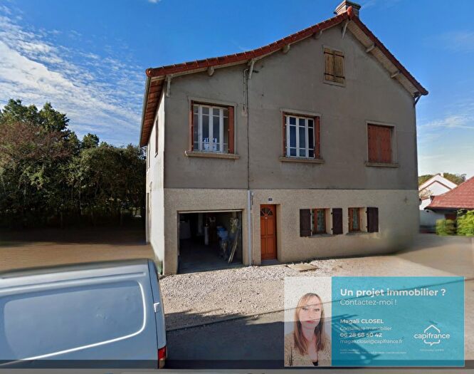 Maison 9 pièces à Mervans, à vendre