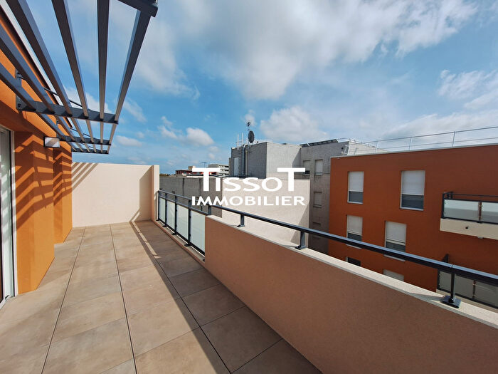 Nîmes, Ville Active : Appartement 3 pièces à louer