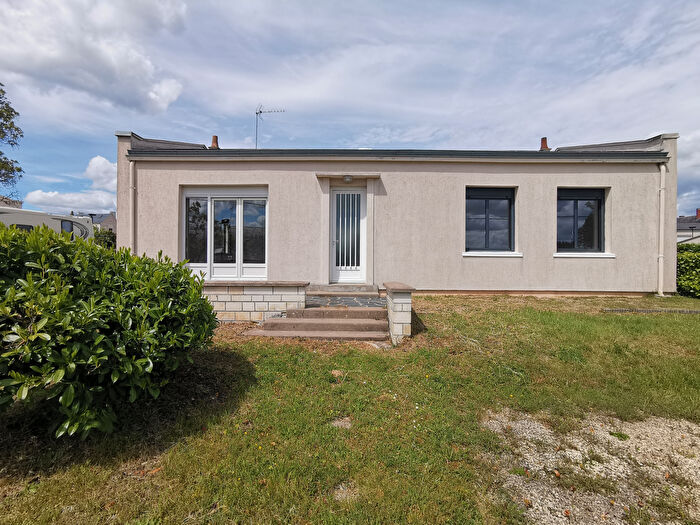 Maison à louer - Bourgueil - 4 pièces - 3 chambres