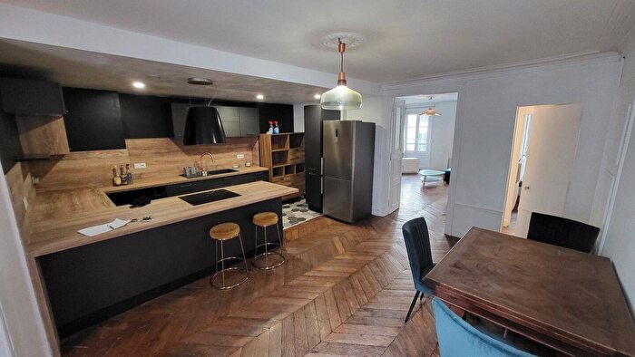 Appartement à louer - Vendôme, Paris er arrondissement - 4 pièces - 2 chambres
