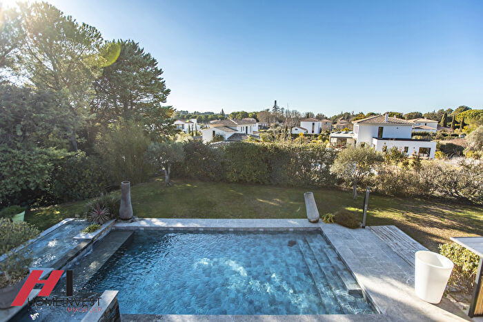 Maison à vendre - Aix-en-Provence, Puyricard, Célony - 7 pièces - 4 chambres