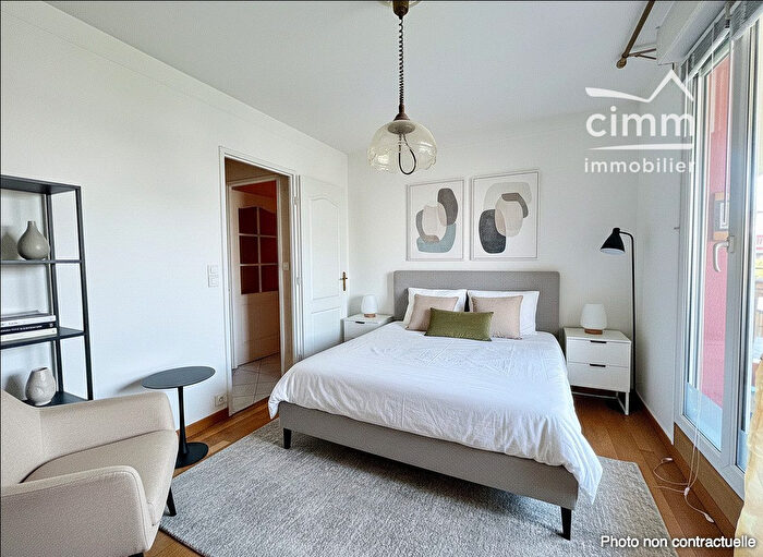 Appartement à vendre - Grenoble, Village Olympique - 4 pièces - 3 chambres