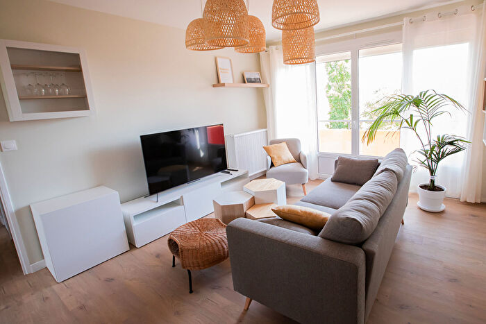 Appartement à louer - Dijon, Poincaré, Grésilles - 4 pièces - 3 chambres