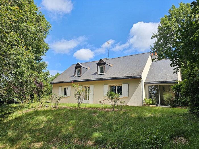 Maison 6 pièces à Neuillé, à vendre