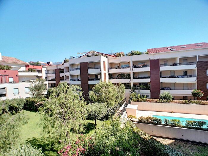 Appartement à louer - Saint-Raphaël - 4 pièces - 3 chambres