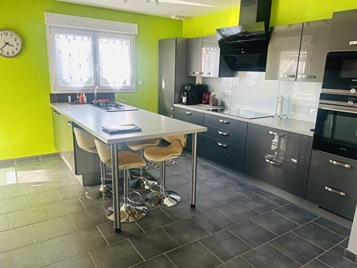 Maison 7 pièces à Mandeure, à vendre