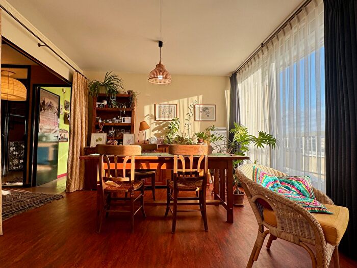 Appartement à vendre - Quartiers Centre, Saint-Anne - 5 pièces - 4 chambres