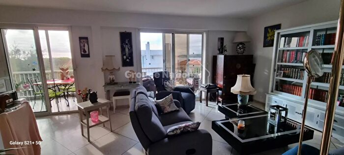 Appartement à vendre - Six-Fours-les-Plages, Font de Fillol, Rayolet, Le Brusc - 3 pièces - 2 chambres
