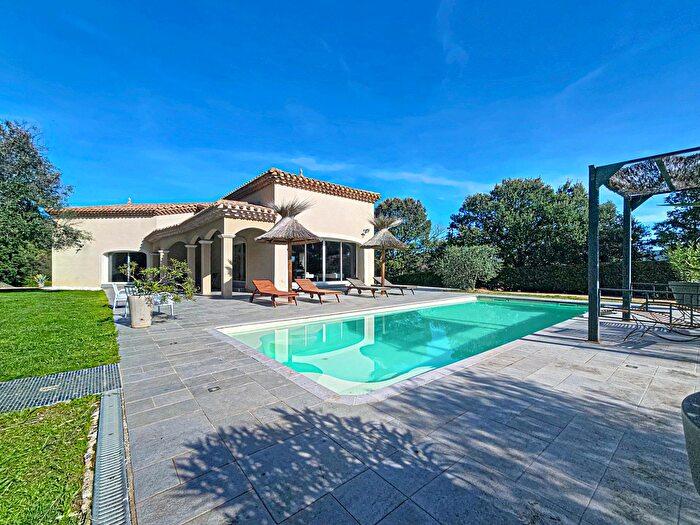 Maison à vendre - Taussac-la-Billière - 6 pièces - 4 chambres